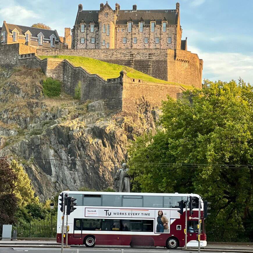 Navigating Edinburgh: Your Stress-Free Guide to Public Transport ...